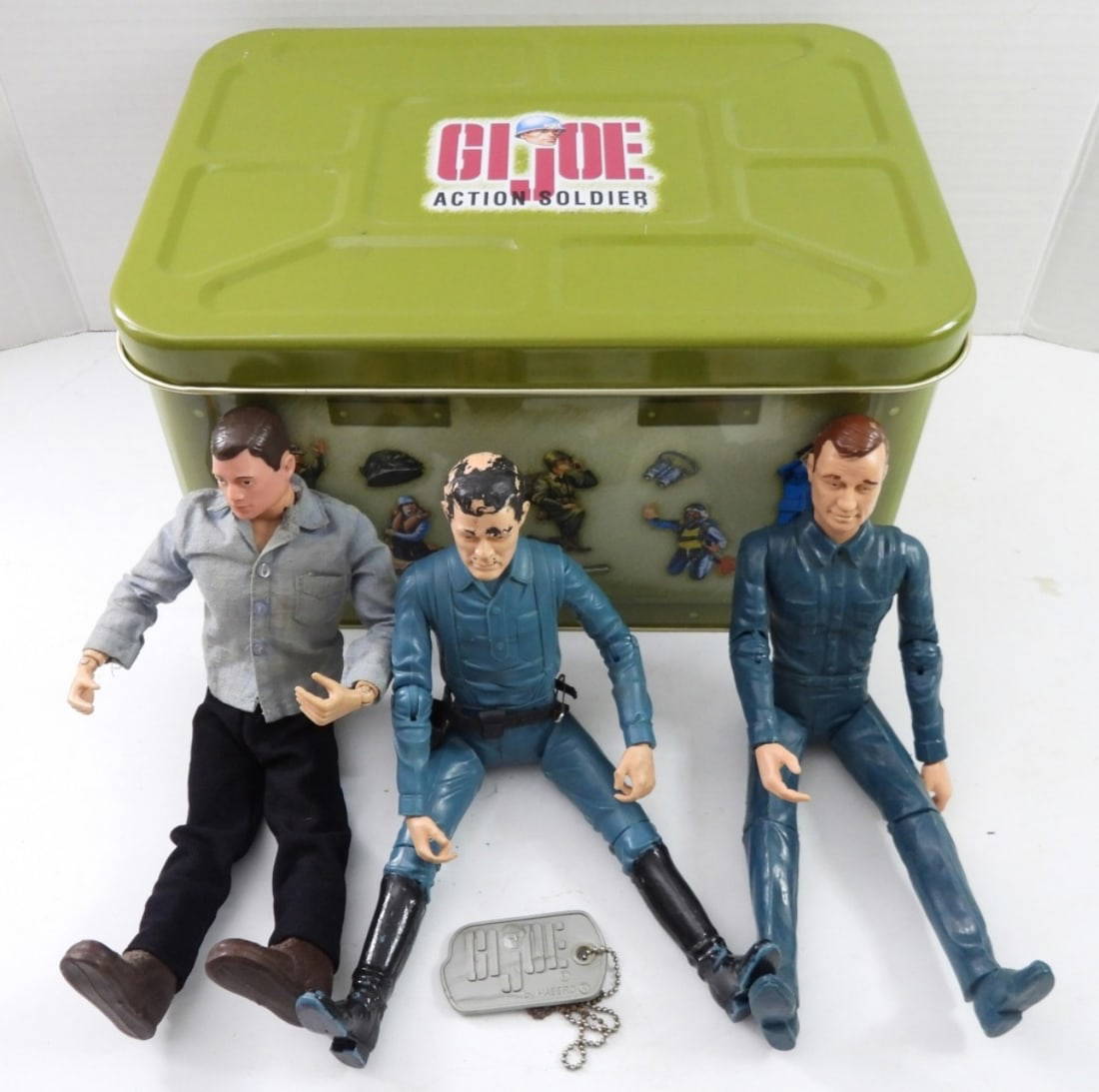 Vintage Collectable Gi Joe Tin & 3 Figures Auction