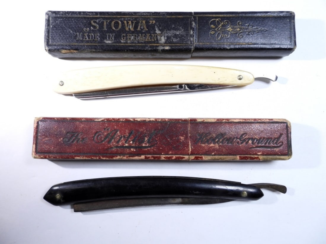 (2) Vintage Straight Razors - Jun 05, 2025 | Vintage Auctions In Oh