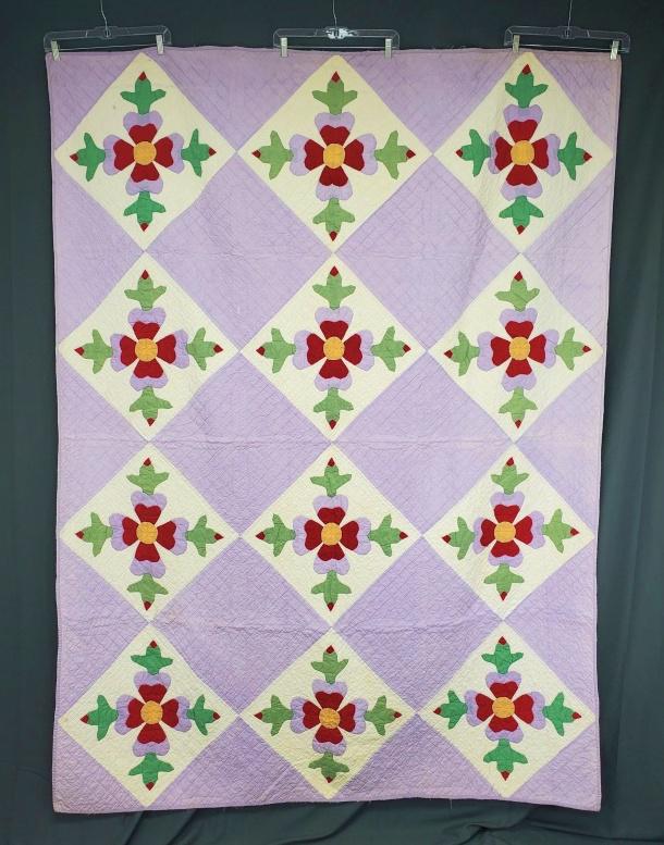 Vintage Rose Of Sharon Quilt With Purple