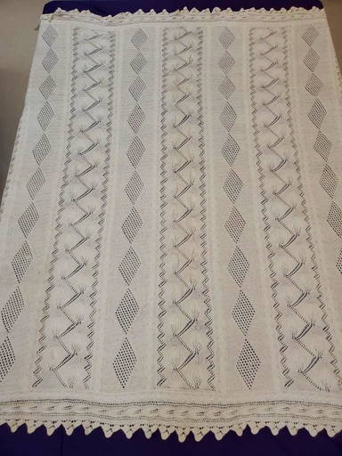 Vintage Knit Bedspread Petals In Bars