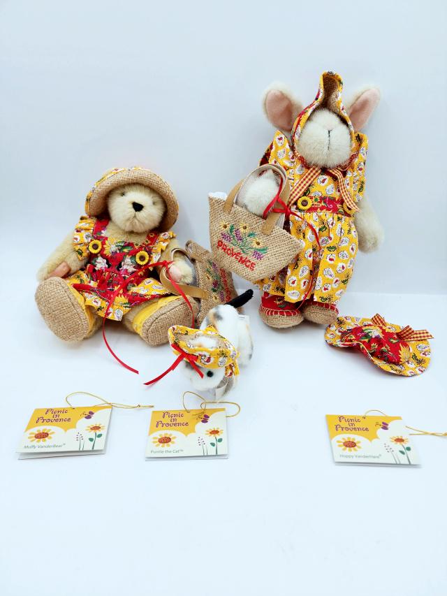 Muffy Vanderbear, Hoppy Vanderhare, Purrlie