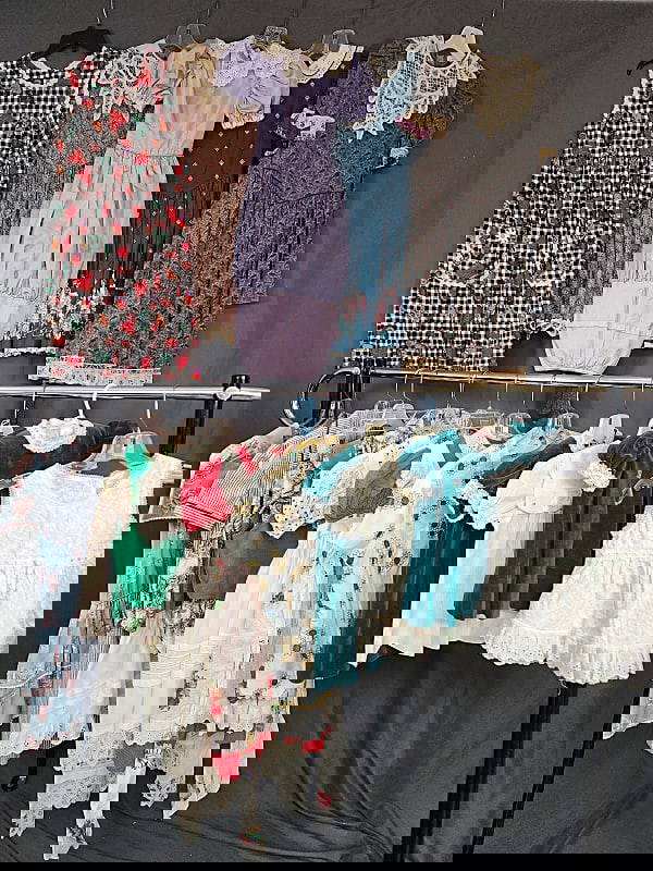 16 Vintage Girls' Dresses Auction