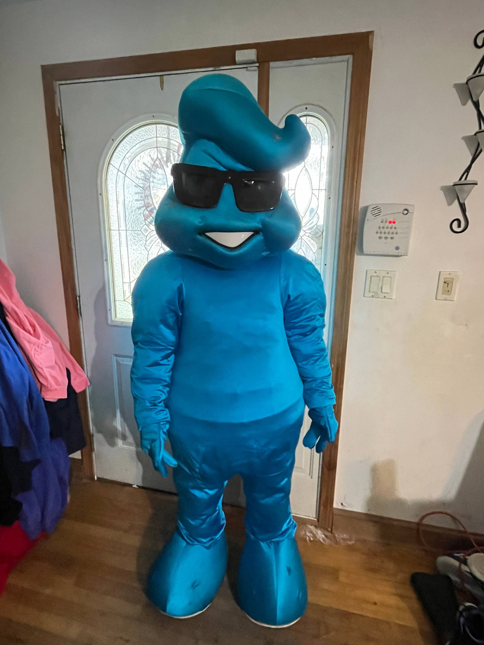 Procter & Gamble Crest Sparkle Character By Stagecraft Suit #3 Auction