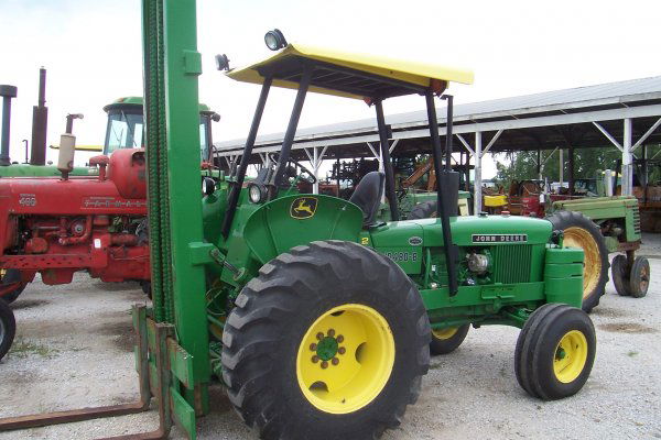 John Deere 480 B Forklift