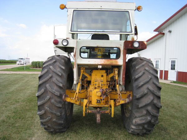 1974 Minneapolis Moline G955 Ser. # 248082402