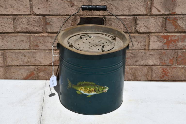 31134 Falls City Minnow Bucket