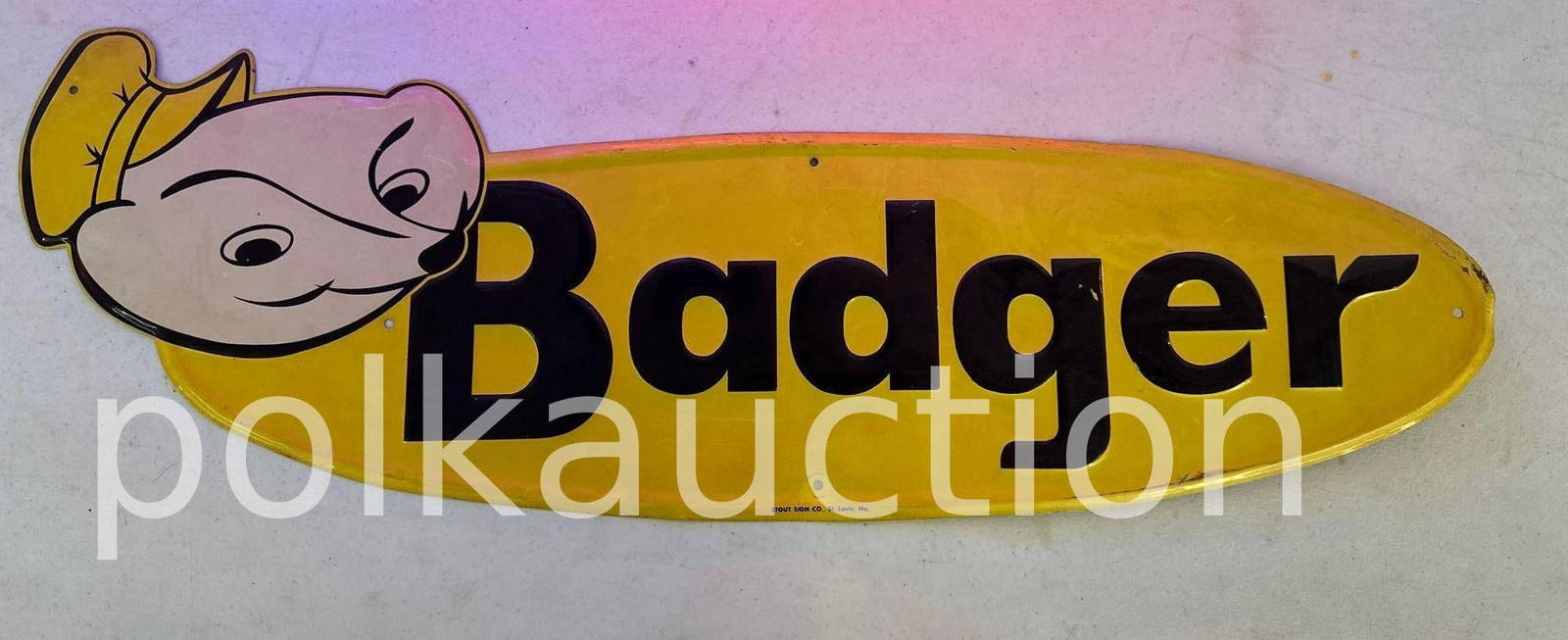 2215-badger Sign Auction