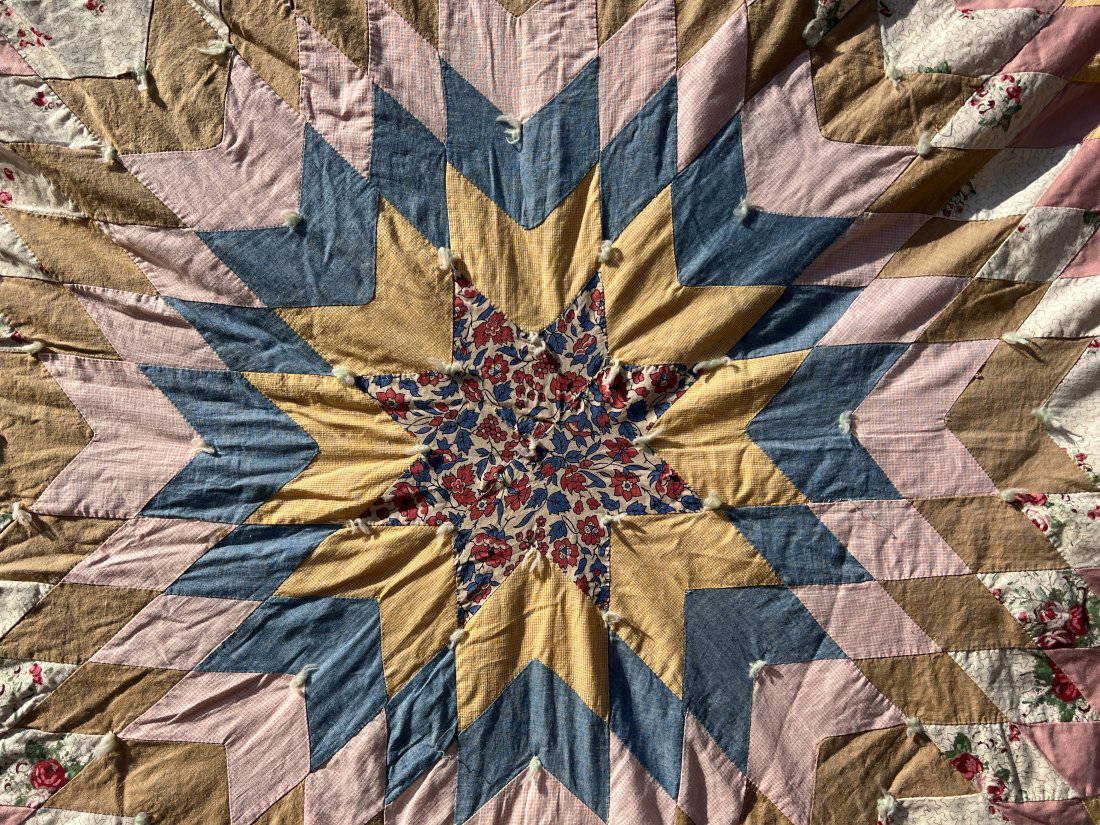 Classic Texas Star Pattern Hand Made Folk Art Quilt Auction