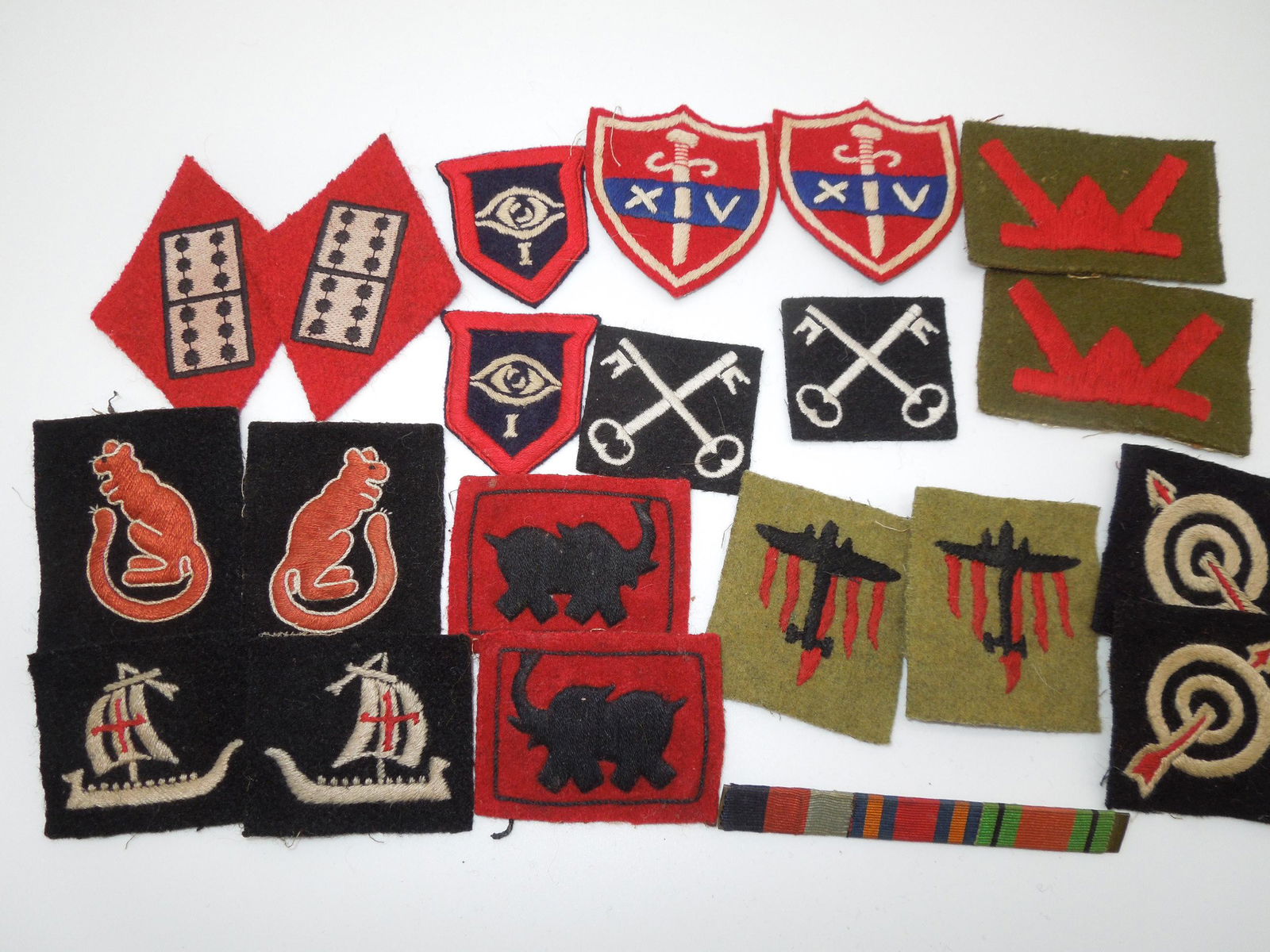 Wwii British Army Regimental Title Badges & Ribbon Bar Unit Insignia Lot