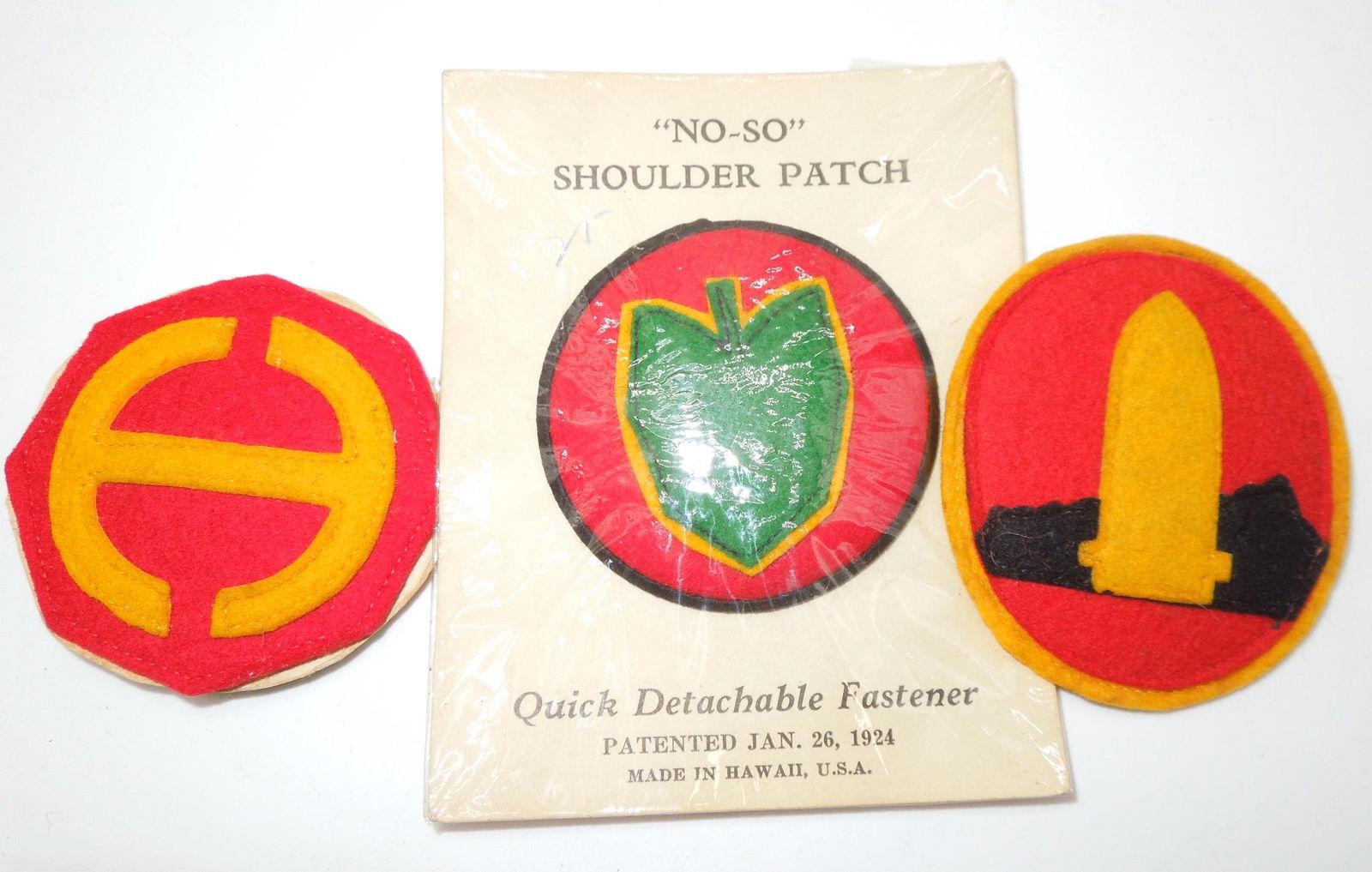 Us Army 1930s Hawaii & 24th Division Pin On No So Wool Patches
