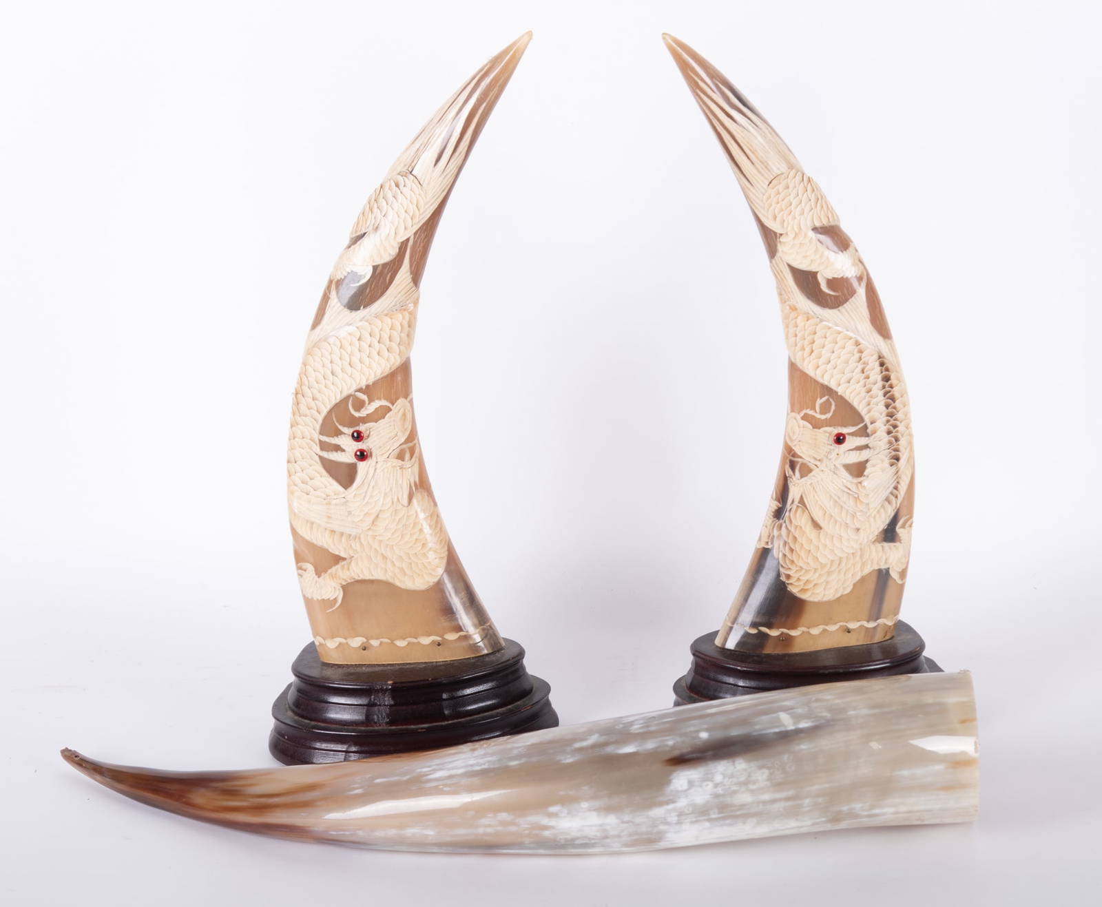 A Pair Of Chinese Carved Dragon Buffalo Horns - Jun 21, 2025 | Link ...