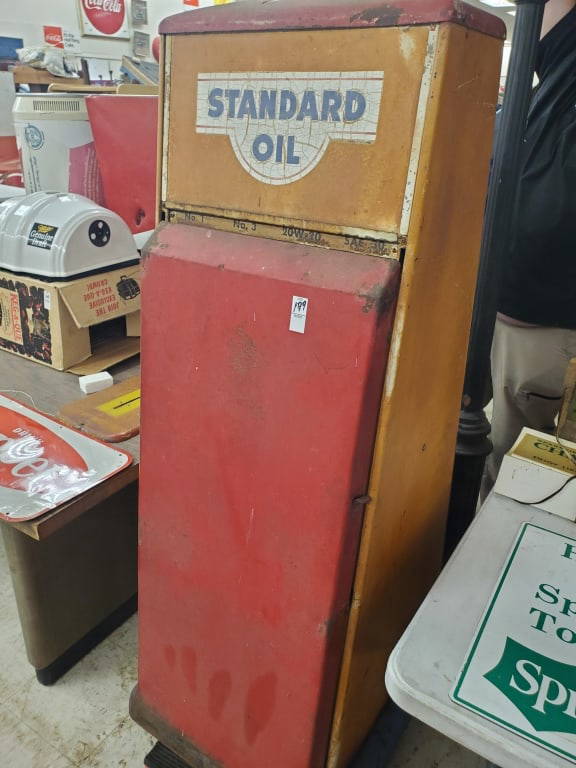 Standard Oil Can Display Auction
