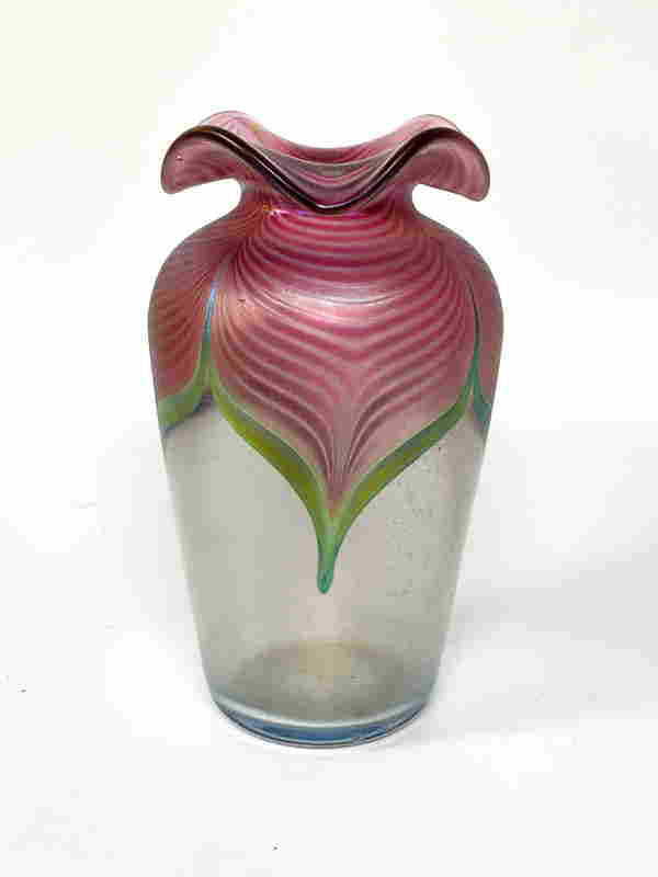 1984 Stuart Abelman Art Glass Vase (#0217) on Aug 24, 2022 | Absolute ...