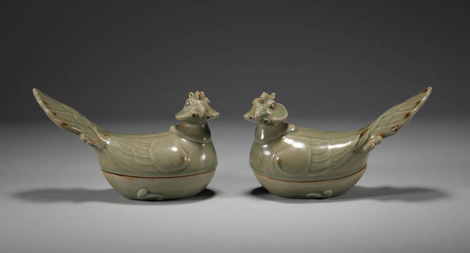 Song Dynasty yue kiln phoenix cover box pair (#0259) on Jul 05, 2022 ...