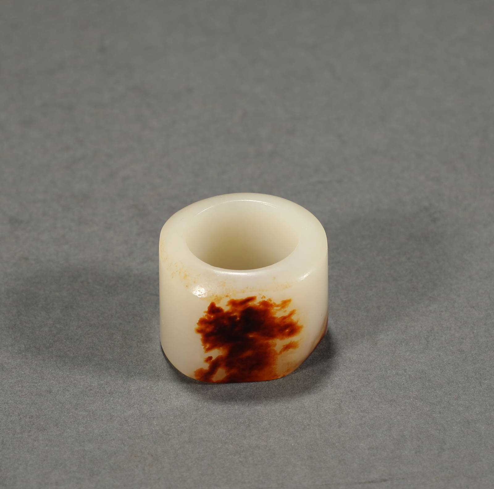 Hetian Jade Finger In Qing Dynasty Auction