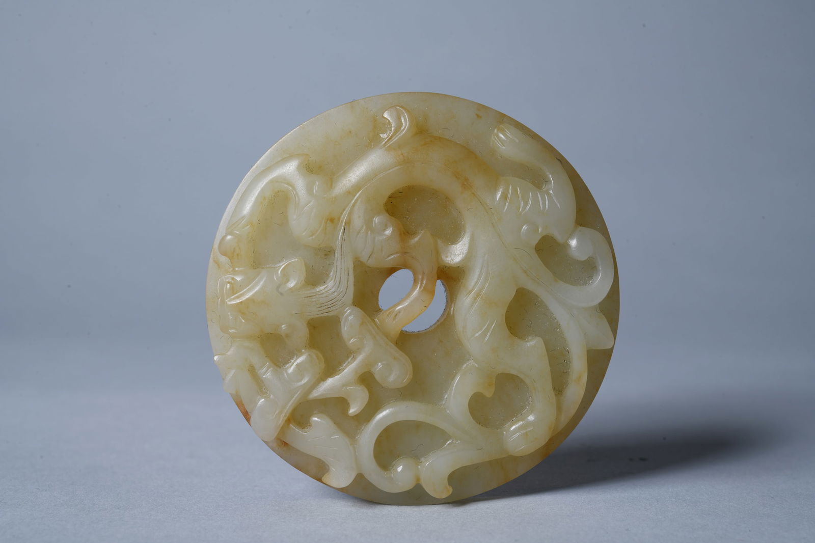 Shang Dynasty White Jade Dragon Pattern Jade Auction