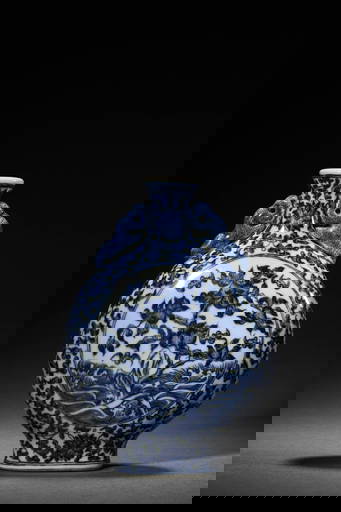 A Blue And White Sea Waves Moon Flask, Qianlong Mark