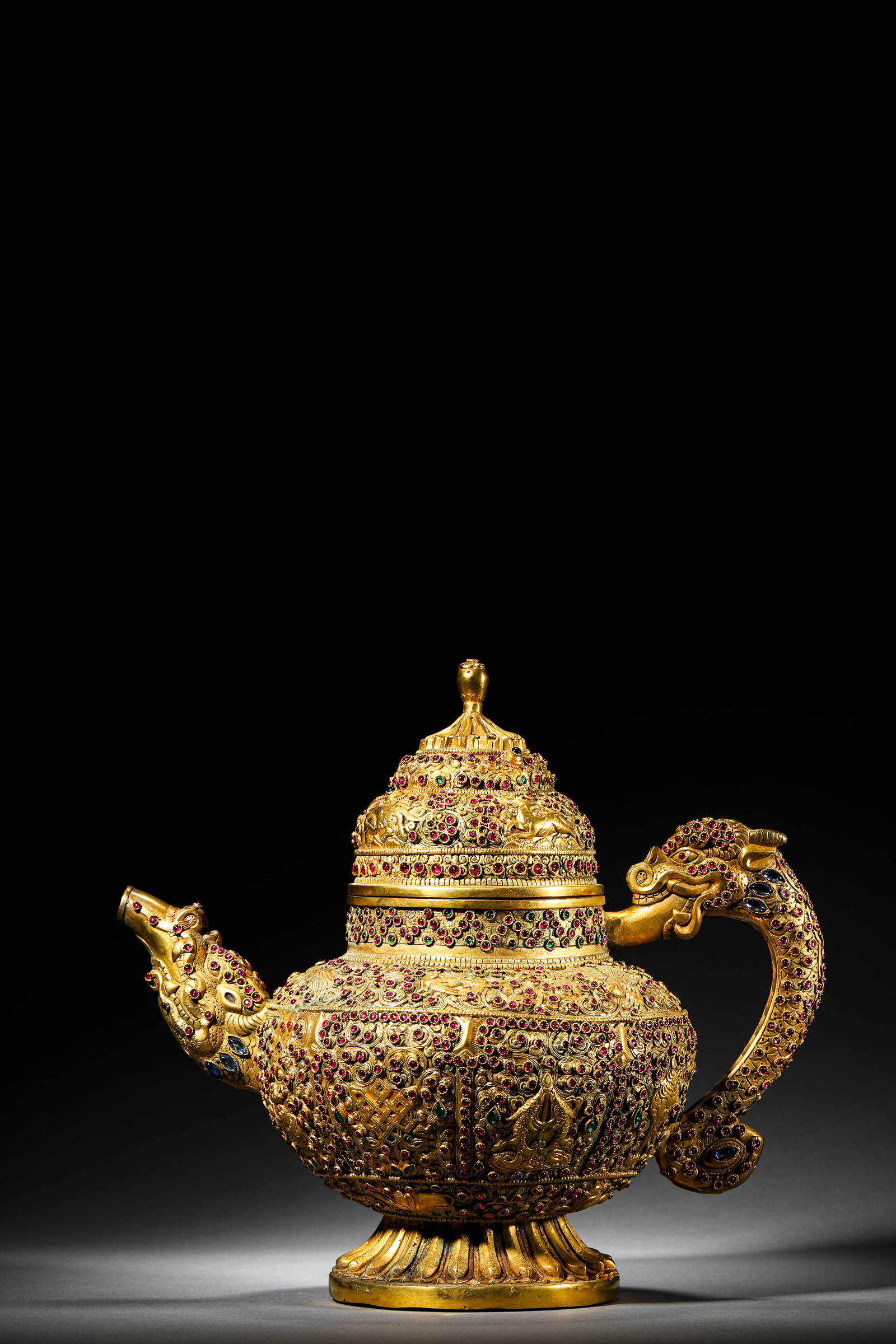 Gilt Bronze Dragon-head Teapot Inlaid With Gemstones Auction