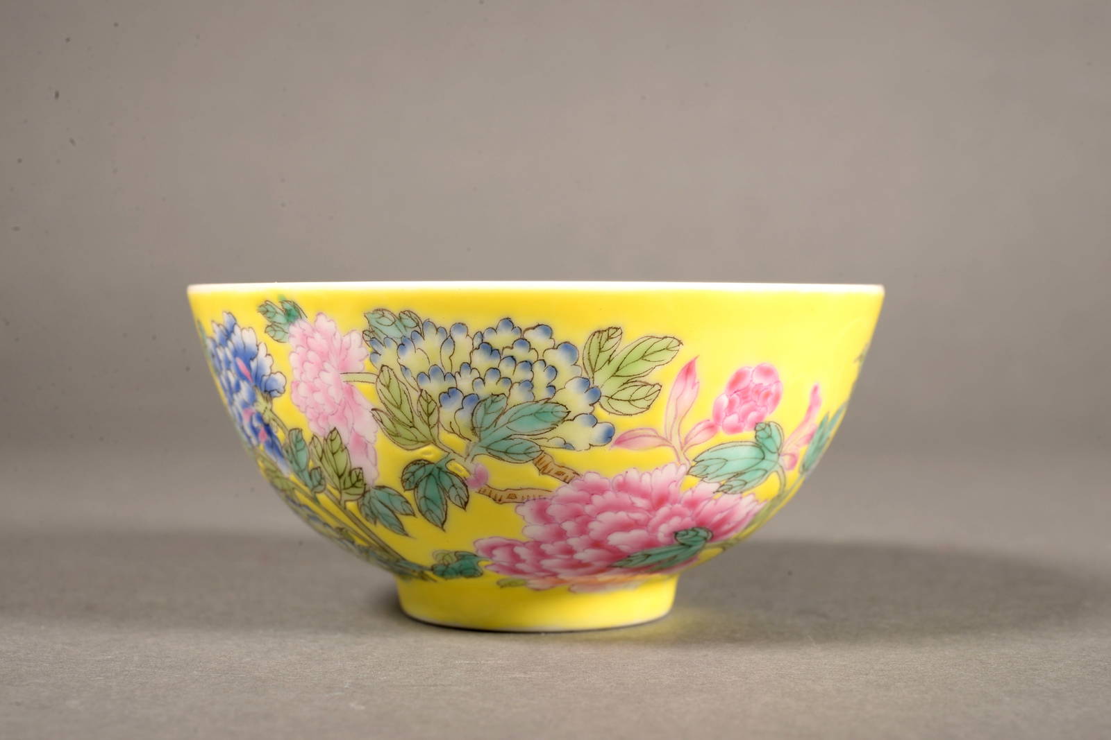 A Yellow Based Falangcai Type Bowl Auction
