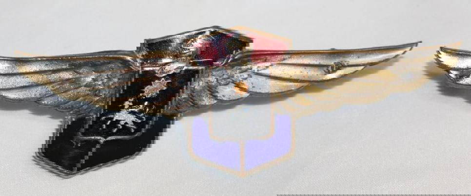 1927 1930 Cadillac Lasalle Motor Car Co Radiator Emblem Badge