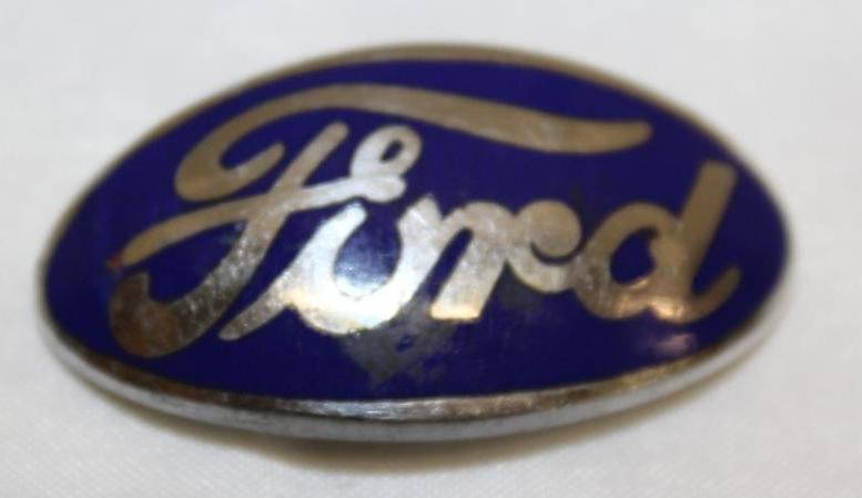 1933 1936 Ford Motor Car Co V8 Radiator Emblem Badge