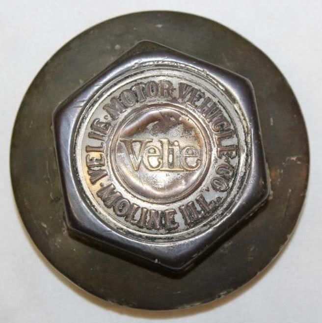 Velie Motor Car Co Automobile Threaded Hubcap Auction