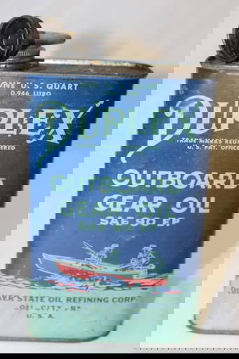 Duplex 1 Quart Outboard Oil Can