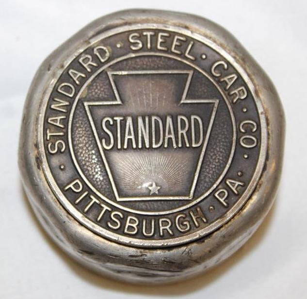 Standard Steelcar Automobile Threaded Hubcap Auction