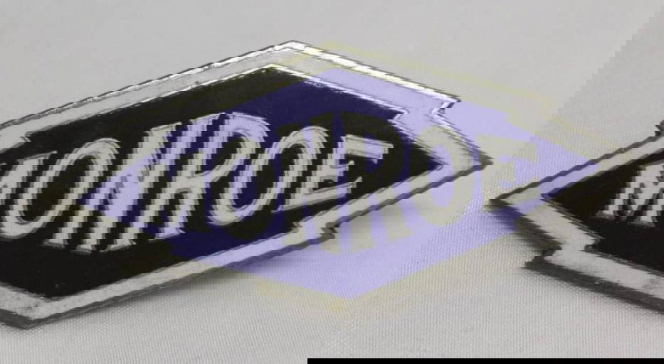 1914 1923 Monroe Motor Car Co Radiator Emblem Badge