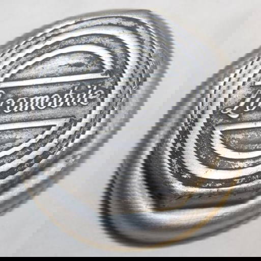 1920's Locomobile Automobile Threaded Hubcap