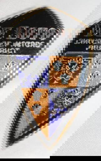 1932 1933 Chrysler Desoto Radiator Emblem Badge