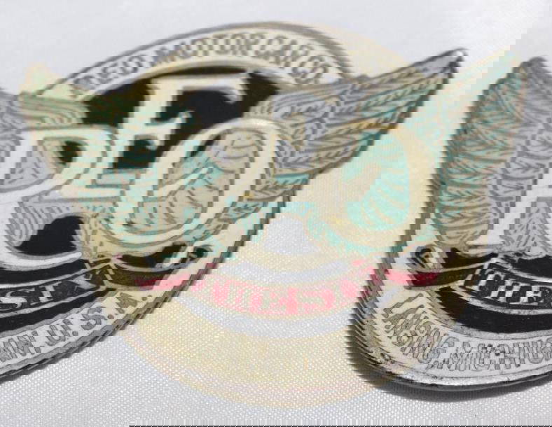 1916-1918 Reo The Six Radiator Emblem Badge Auction