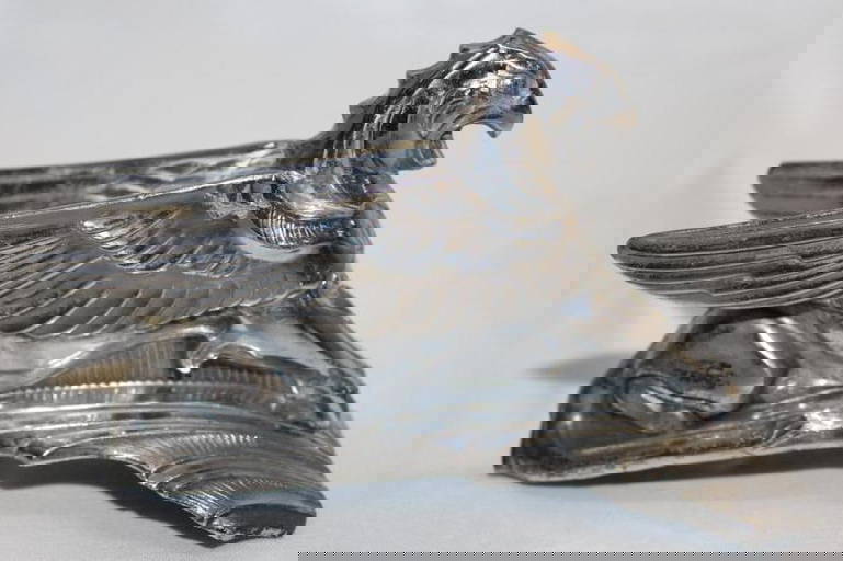 1932 Essex Terraplane Griffen Radiator Mascot Hood Ornament