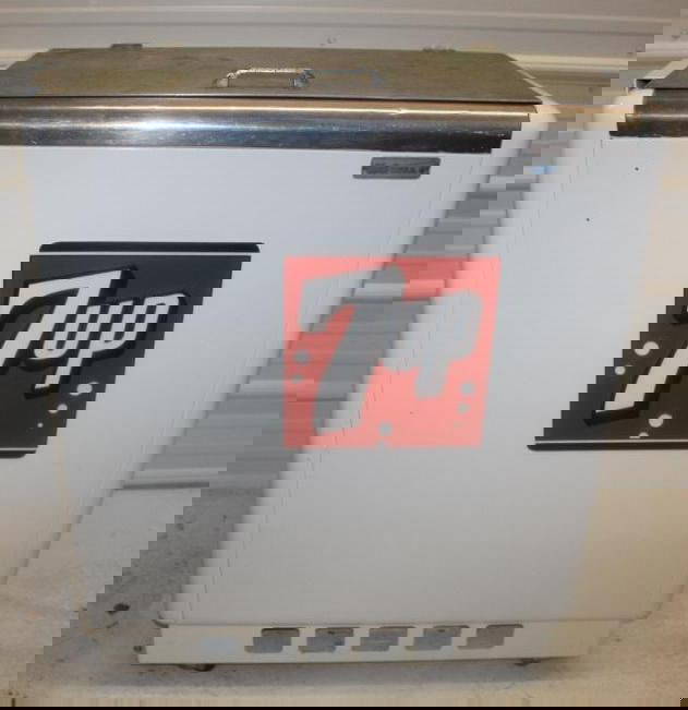 7-up Soda Machine Cooler Ideal Dispenser Company Auction