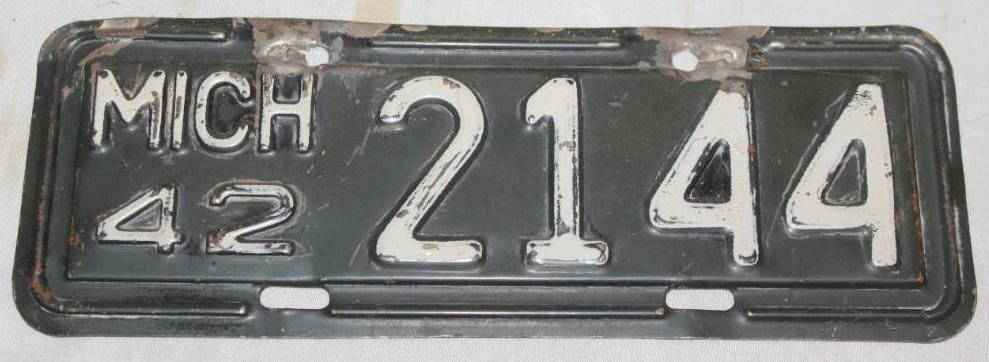 1942 Michigan Motorcycle License Plate Auction