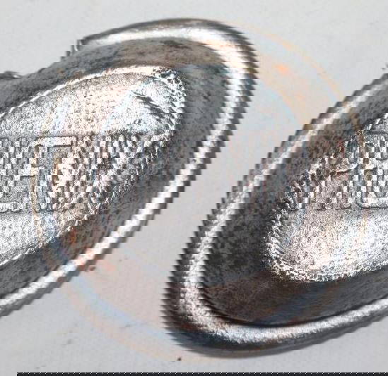 Embossed Phoenix Automobile Threaded Hubcap Auction