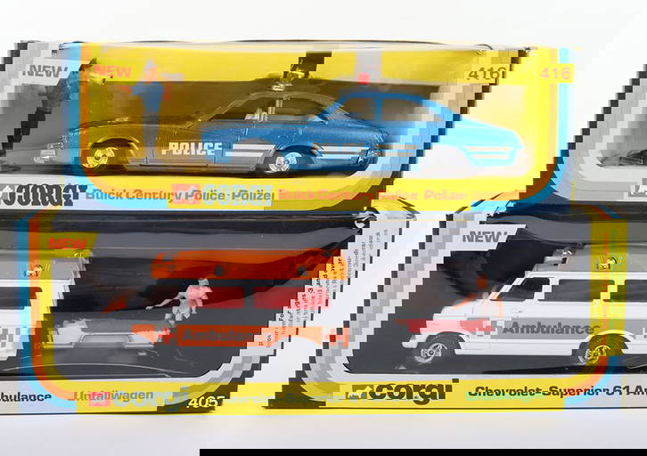 Corgi 405 Chevrolet Superior 61 Ambulance