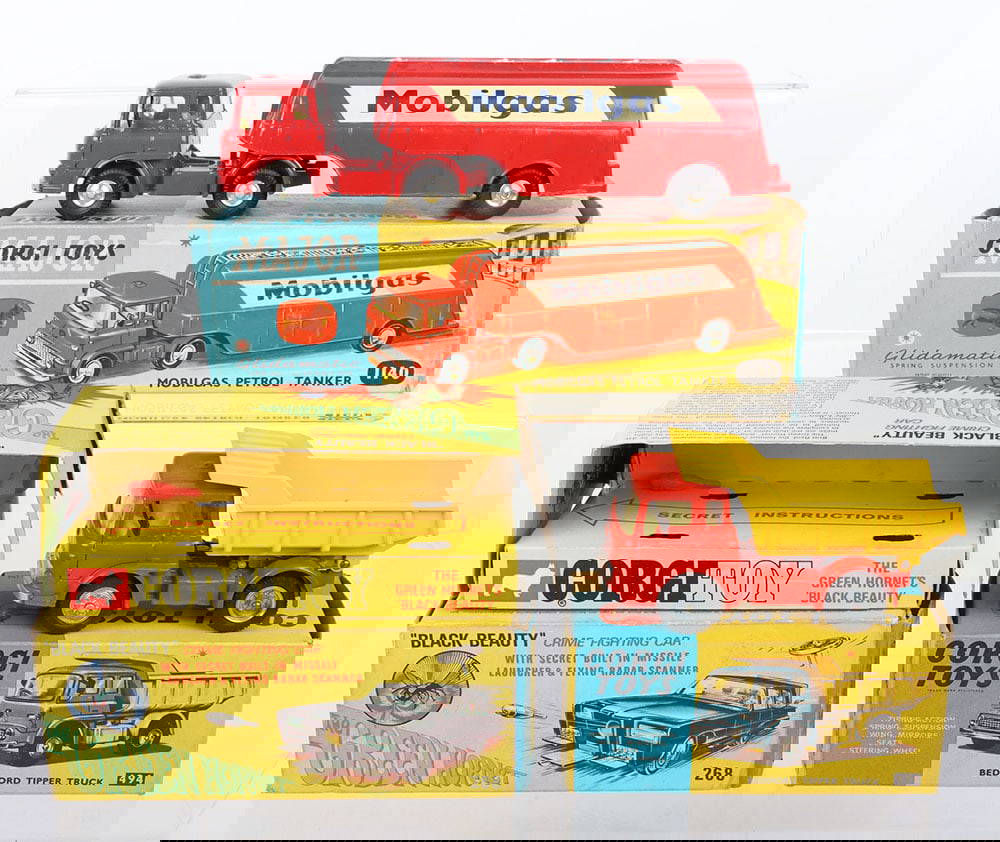 Corgi Boxed 1140 Mobilgas Petrol Tanker Auction