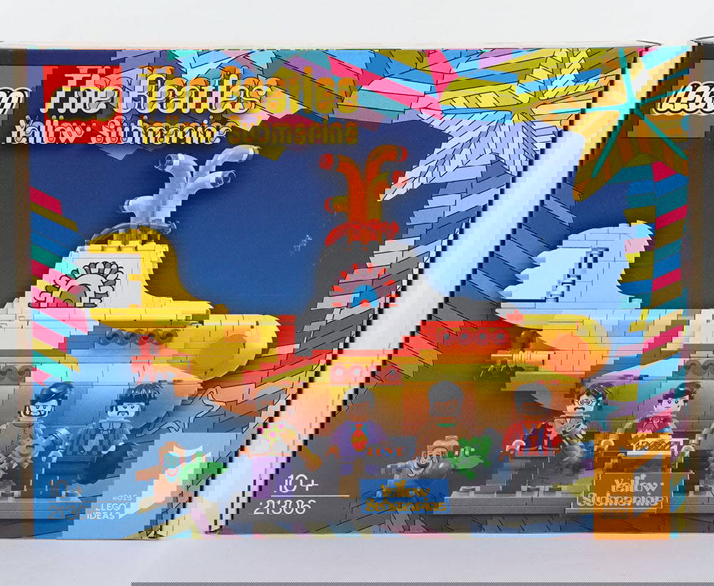 Lego The Beatles Yellow Submarine 21306 Set. Auction