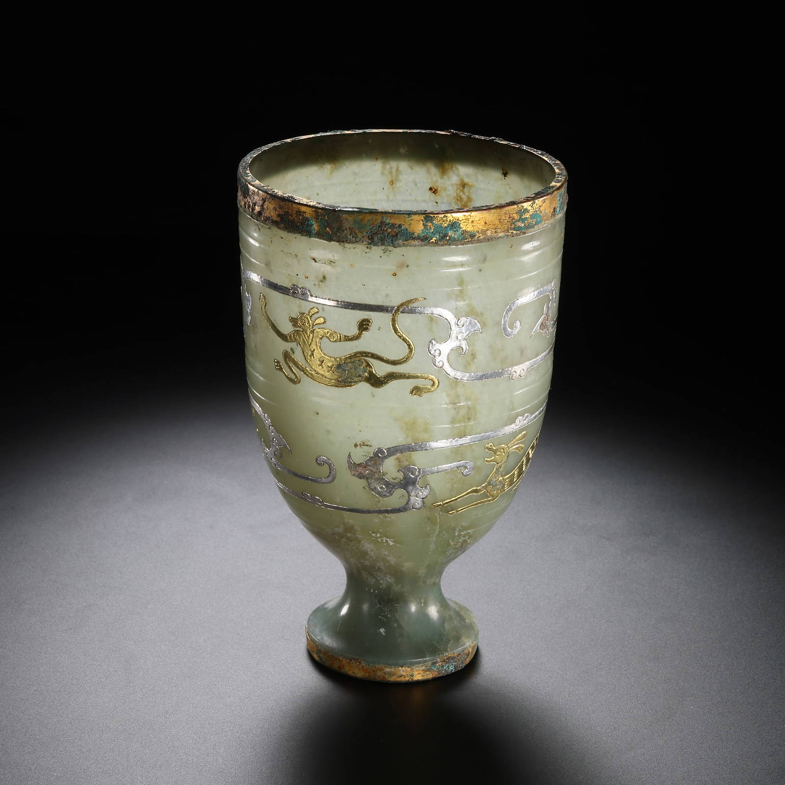 Chinese Han Dynasty Jade Cup Inlaid With Silver And Gold Auction