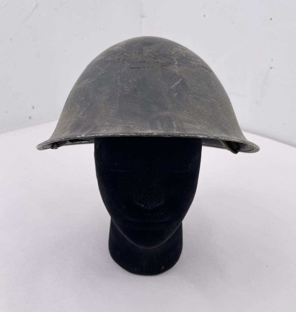 WW2 British Turtle MKIII Helmet - Apr 02, 2023 | Davis Brothers Auction ...