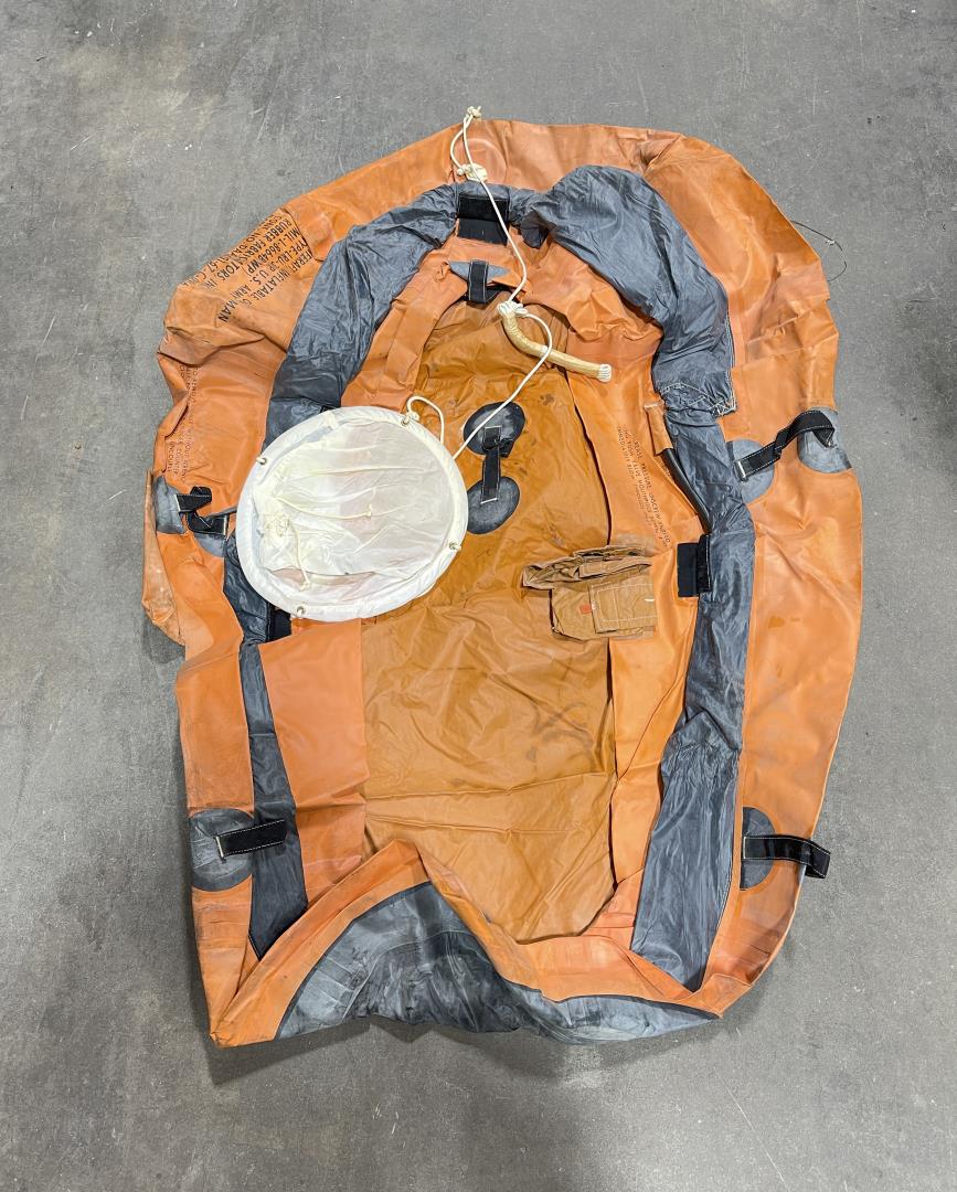 Vietnam Emergency One Man Life Raft - Apr 02, 2023 | Davis Brothers ...