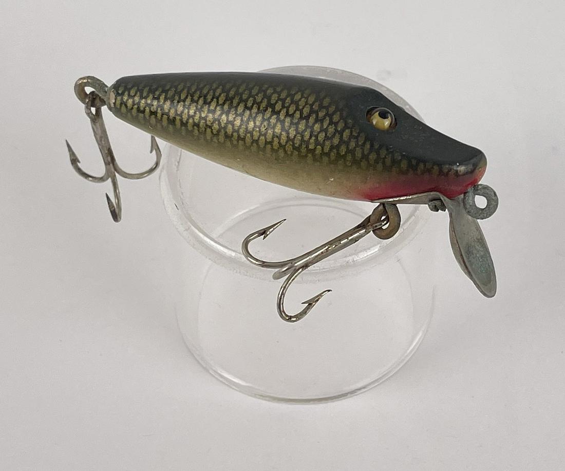 Wood Glass Eye Fishing Lure Auction