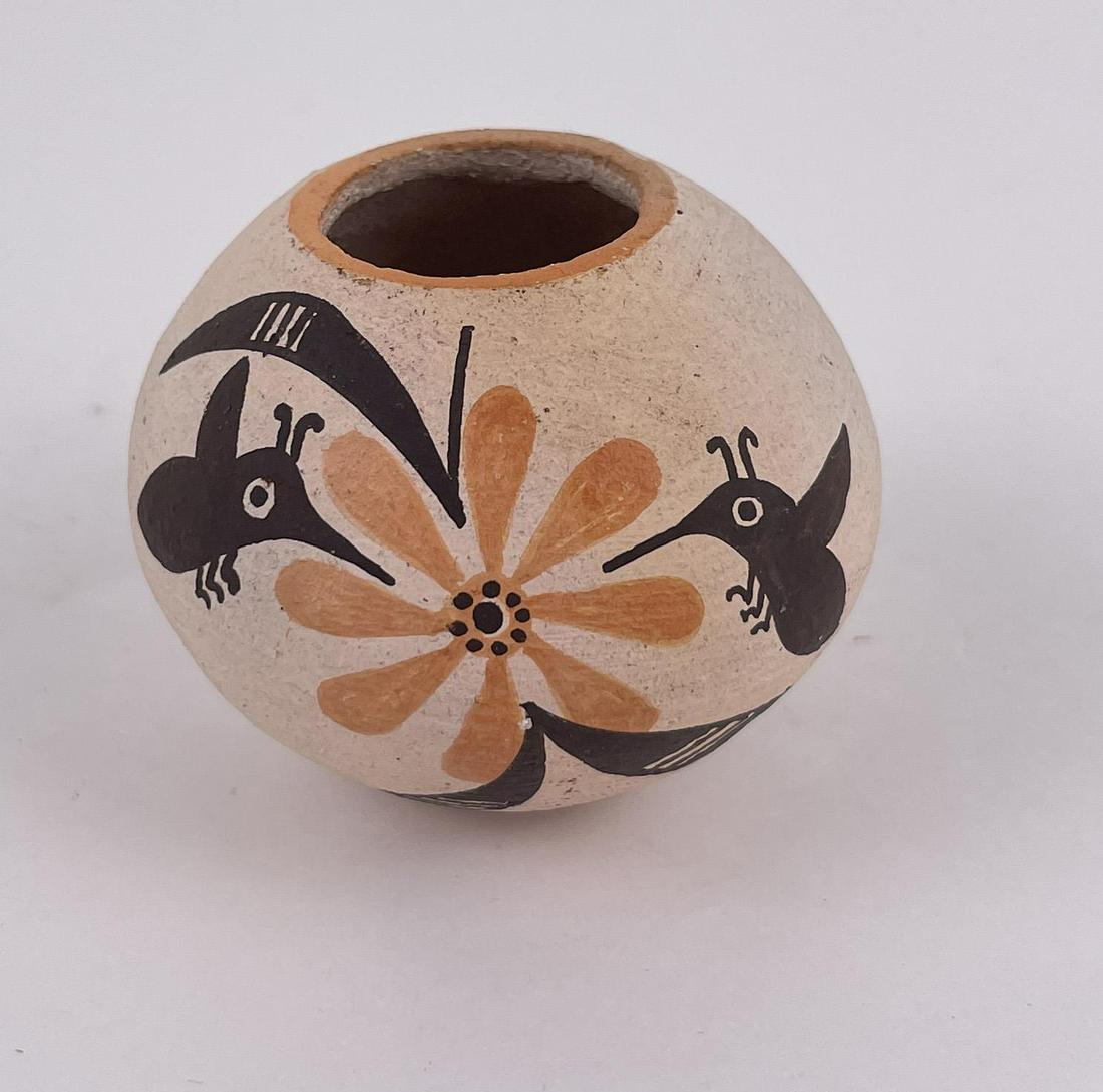 Anne Lewis Acoma Pueblo Indian Pot Auction