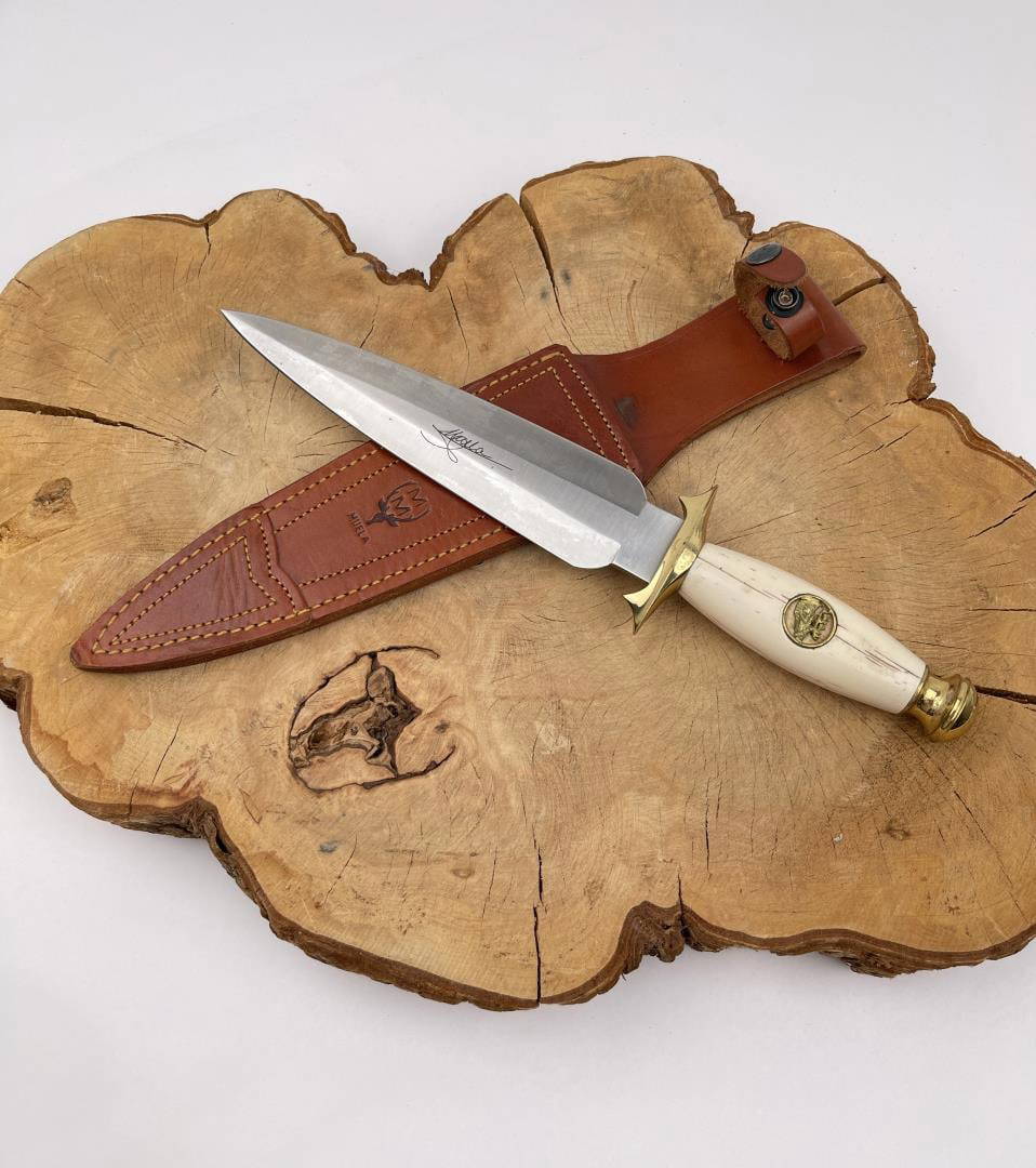 Muela Bone Handle Dagger Knife Auction