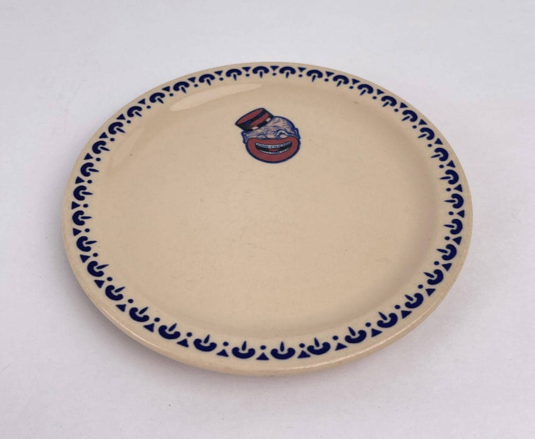 Original Antique Coon Chicken Inn Plate Auction