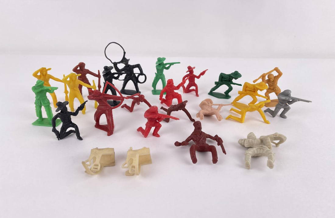 Tim Mee Plastic Toy Cowboys And Indians Auction