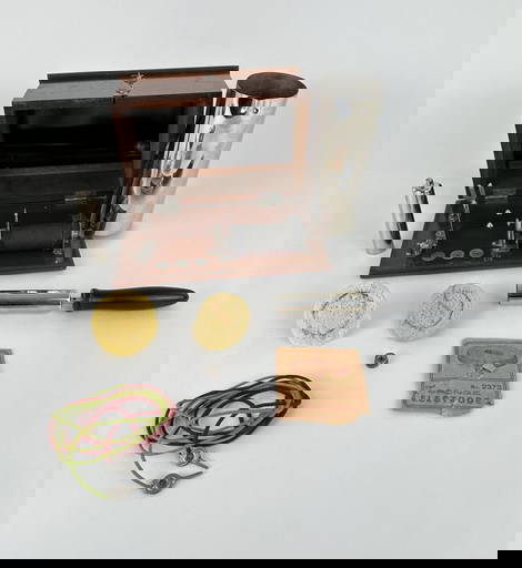 Quack Medicine Shock Therapy Machine