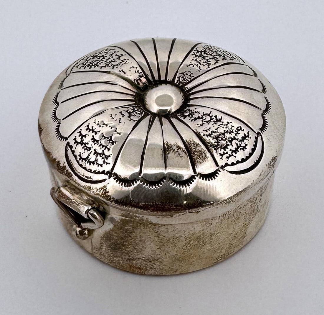 Navajo Sterling Silver Ring Box Auction