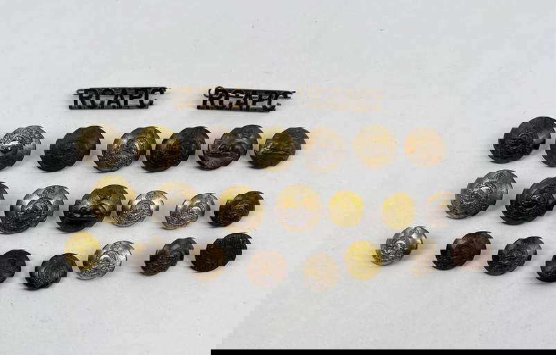 Collection Canadian Military Buttons